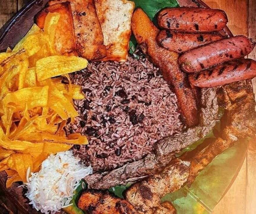 Fritanga El Sabor Nicarag ense En Un Plato Fritanga El Sabor Nicarag ense En Un Plato